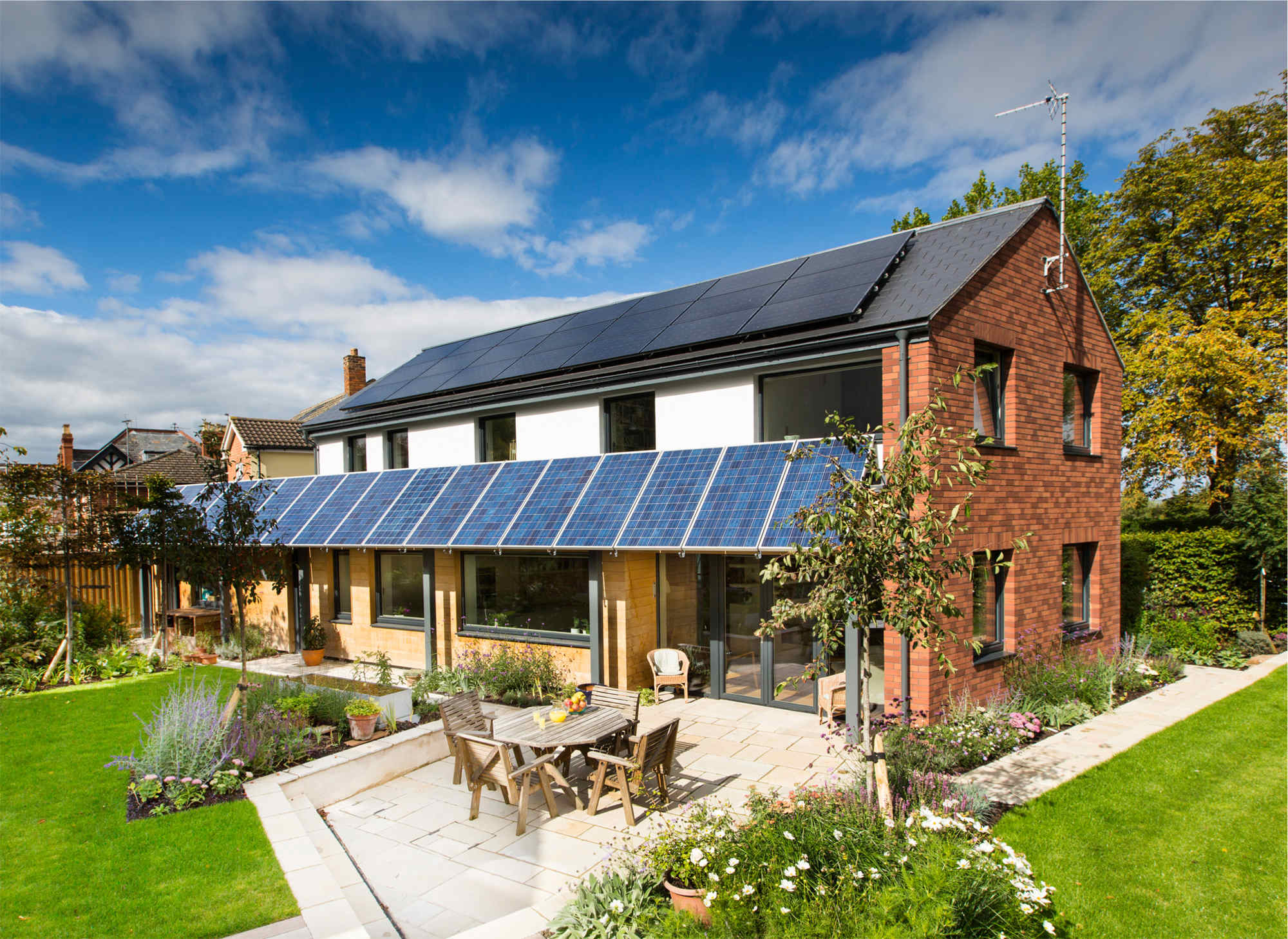 How do Passive House buildings stay comfortable in summer? | iPHA Blog